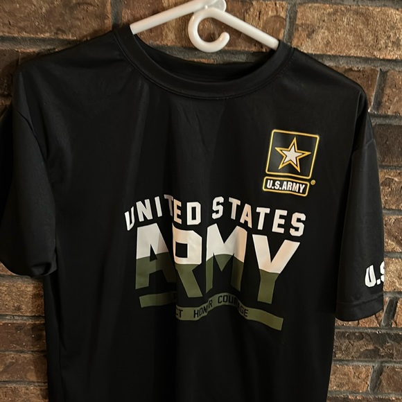 U.S. Army | Shirts | Us Army T | Poshmark